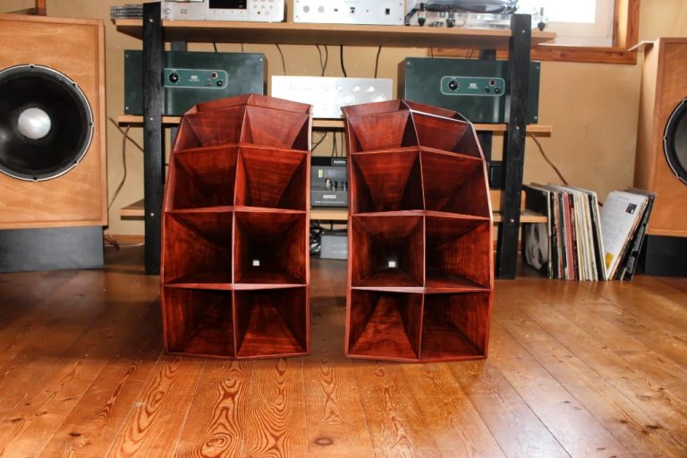 Markus Klug's 'Klughoerner' hand-crafted wood replicas of historic ...