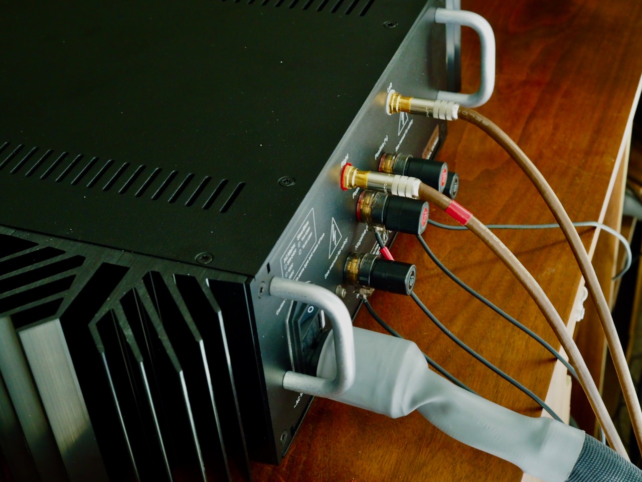 First Listen: The Pass Labs XP-12 Preamplifier with the Pass Labs XA25 ...