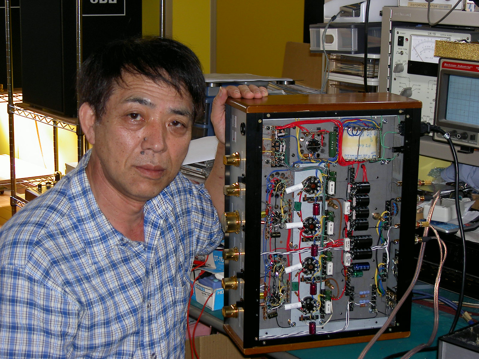 Sneak Peek: The Leben CS-600X Integrated Amplifier Feature Review for ...