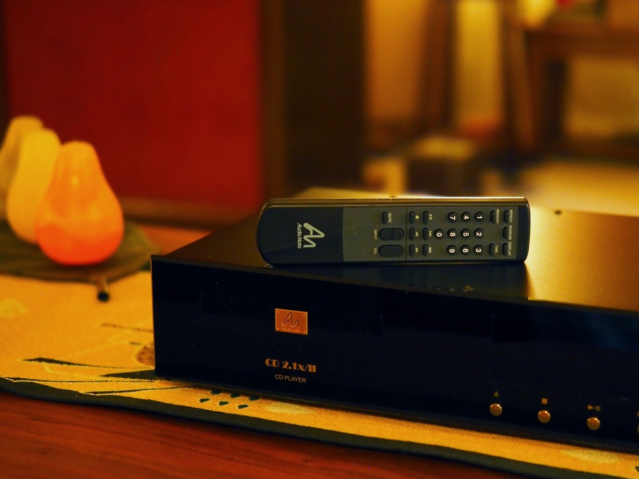 Sneak Peek: The Audio Note (UK) CD 2.1x/II Level Two Red Book CD Player ...