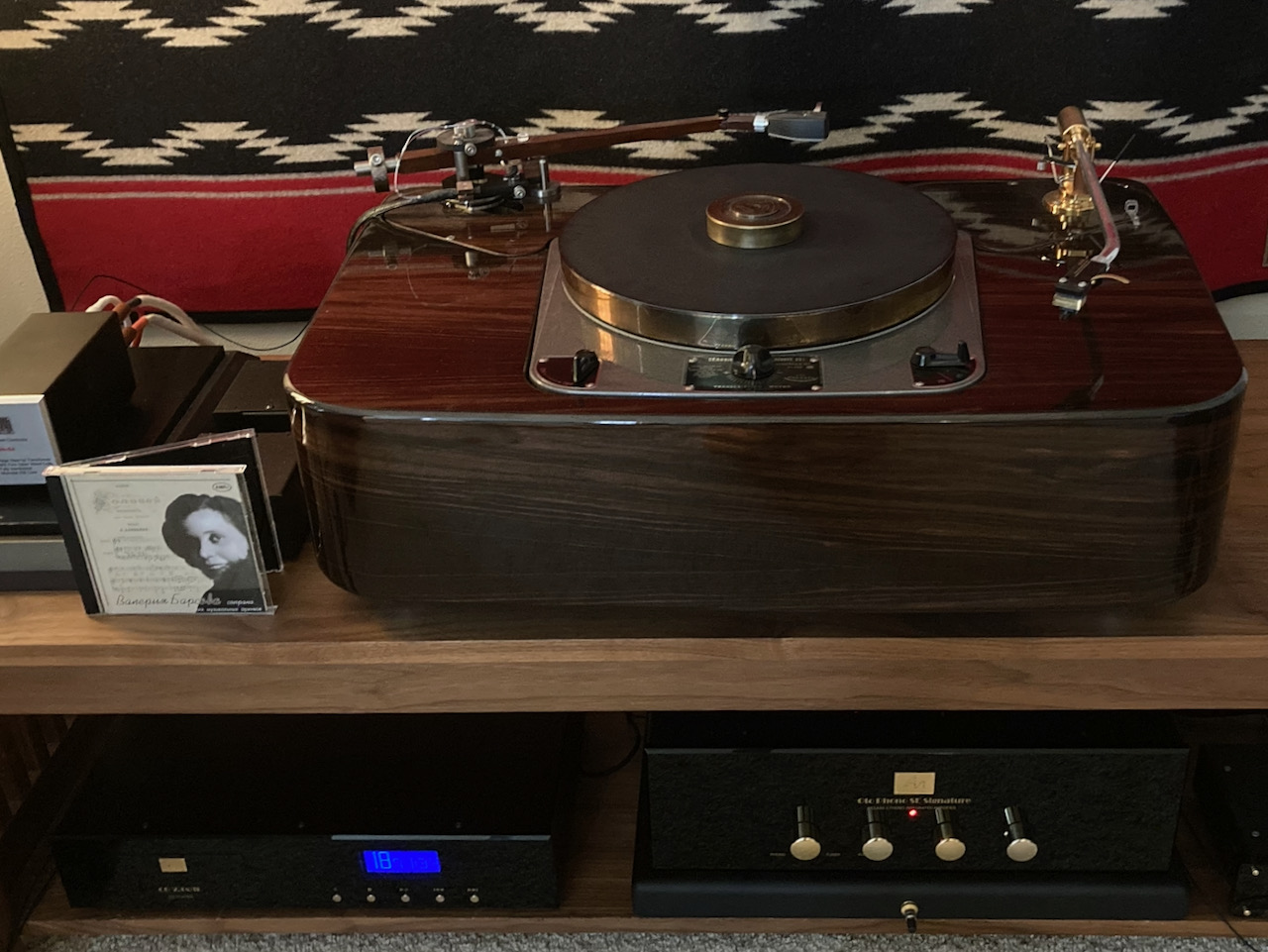 Sneak Peek: The Audio Note (UK) CD 2.1x/II Level Two Red Book CD Player ...